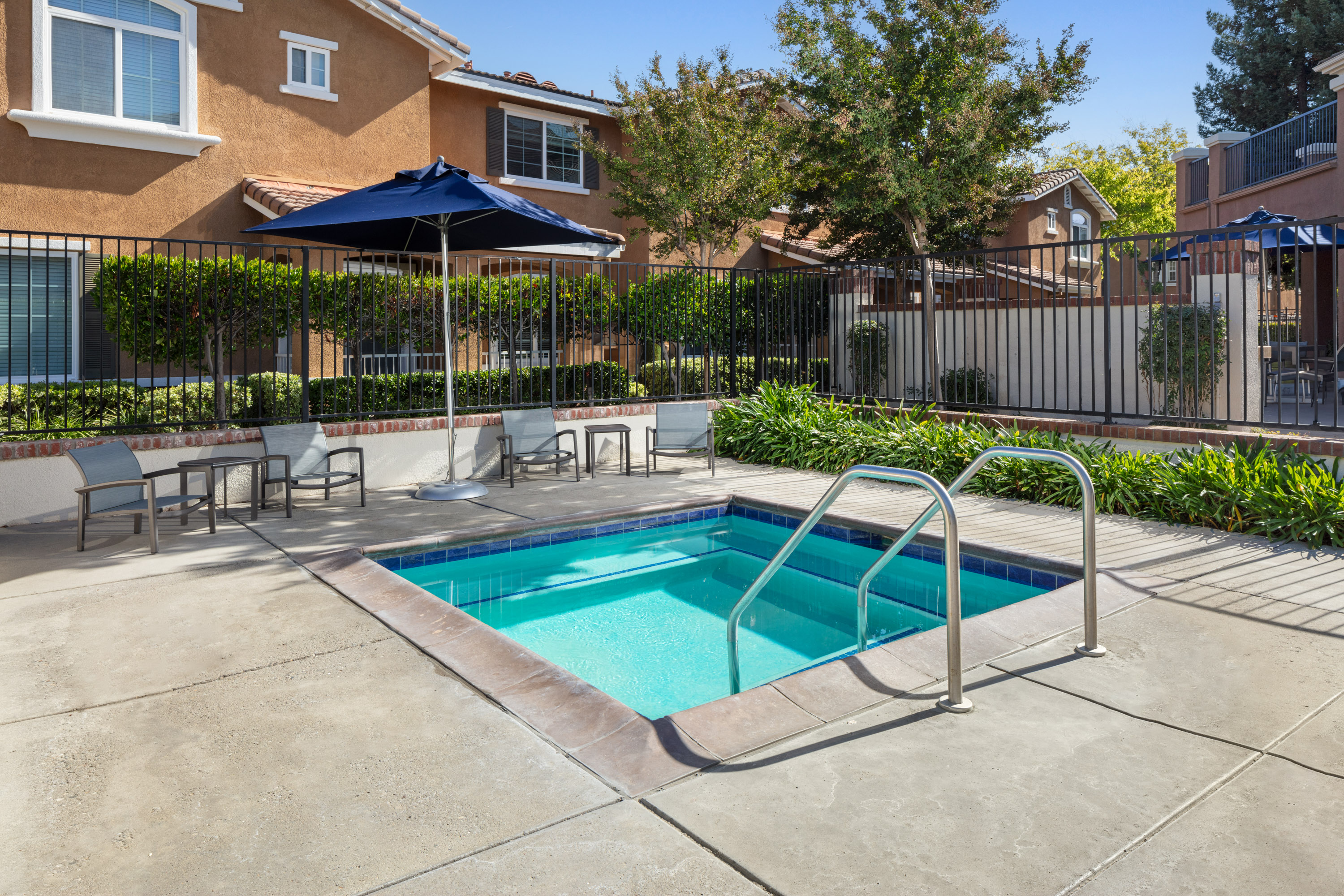 Natomas Apartments | Homecoming at Creekside | Gallery