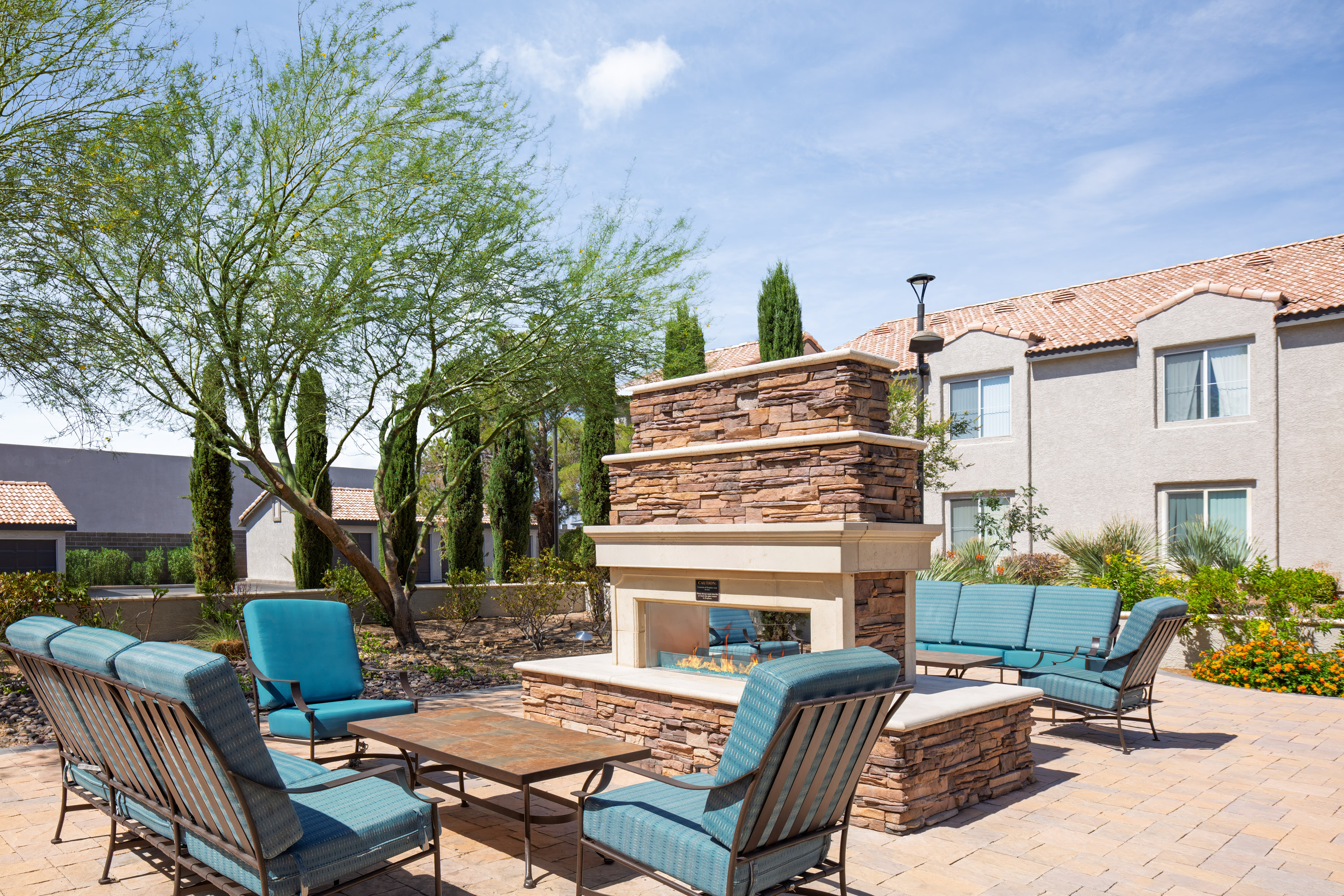 1, 2, & 3-Bedroom Apartments in Las Vegas | Sahara West